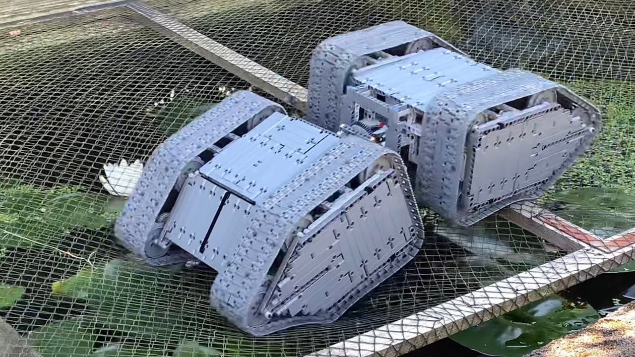 This Flexible LEGO Technic Tank Can Climb Stairs and Cinder Blocks