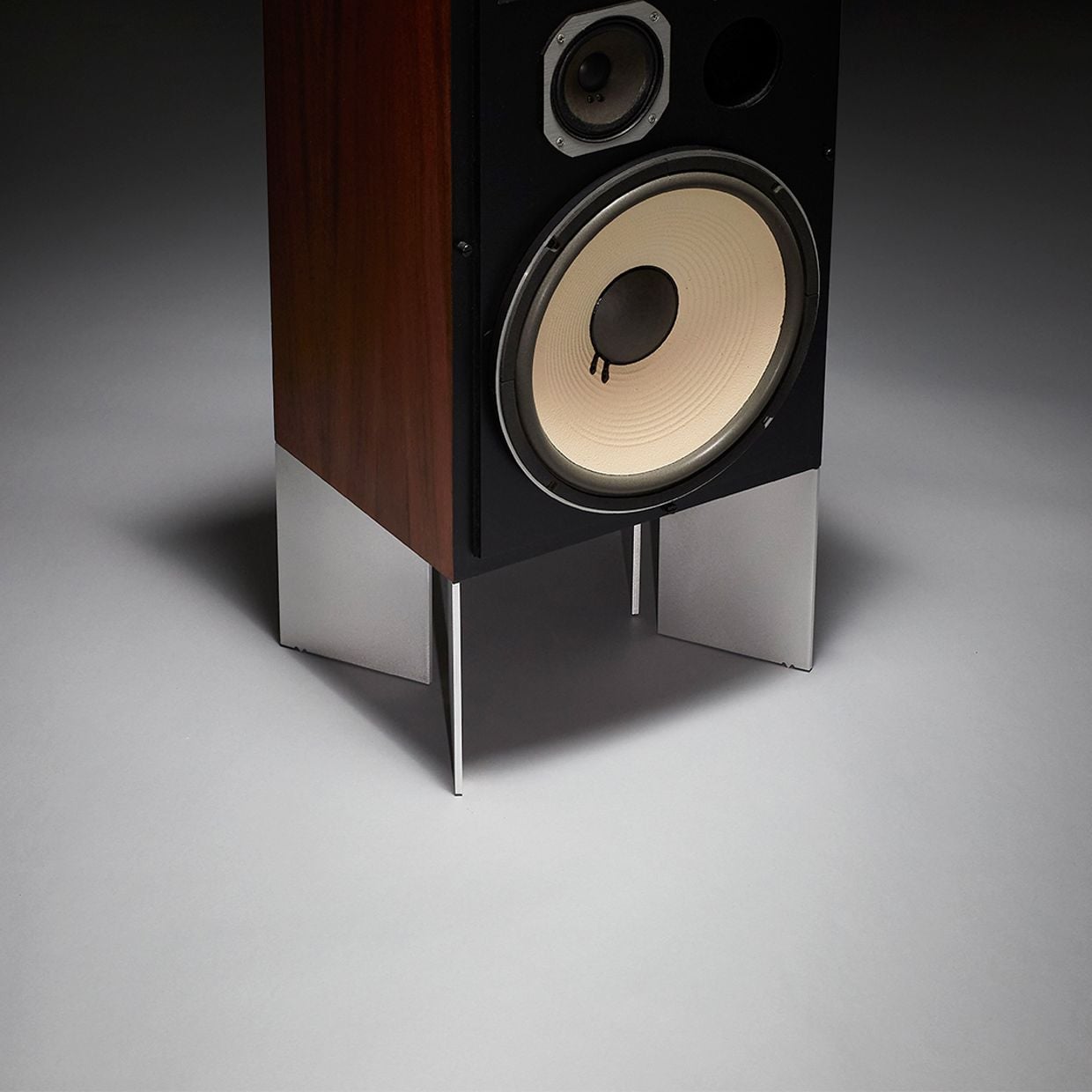These Minimalist Aluminum Stands Let Your Floor Speakers Take the Spotlight