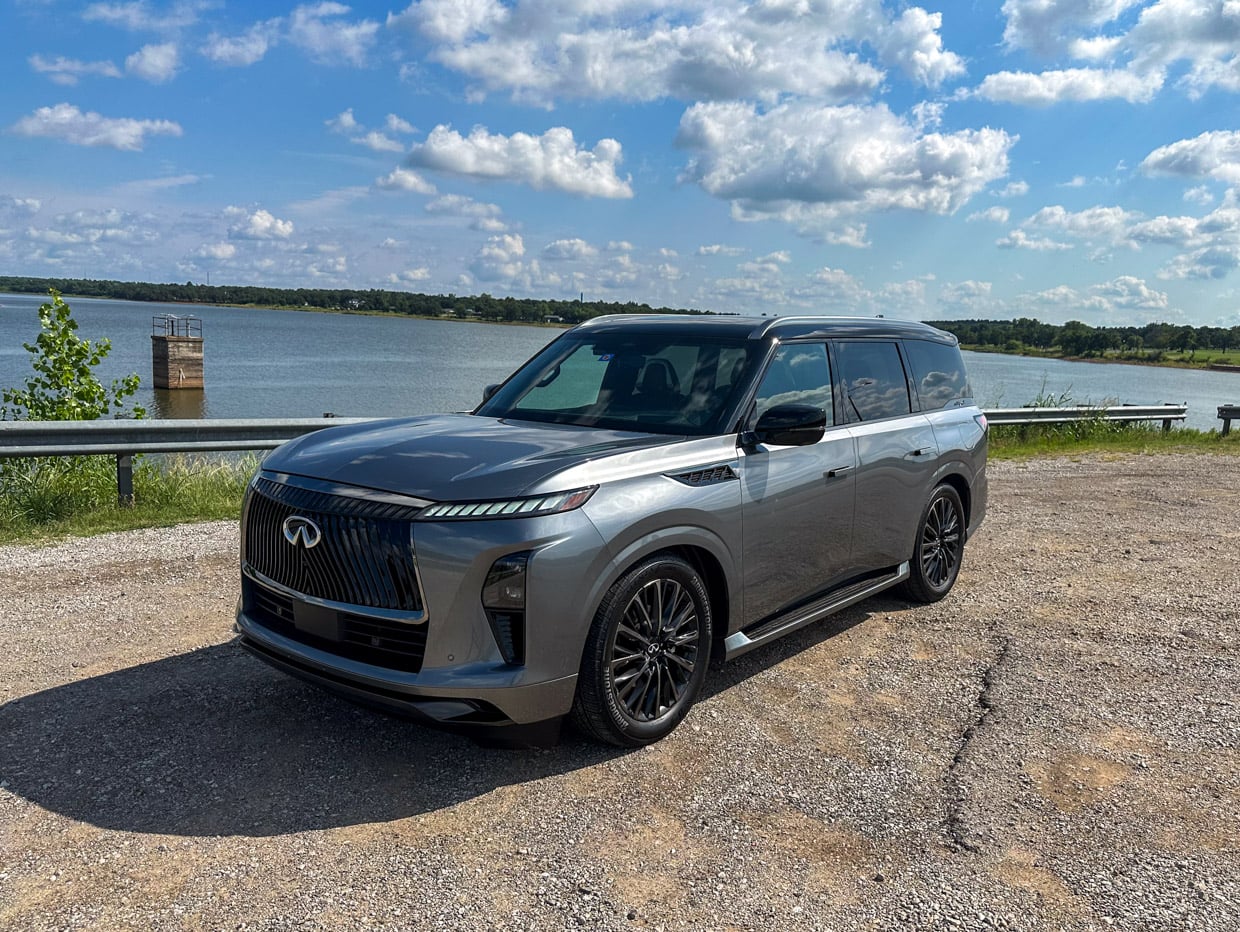 2025 Infiniti QX80 Autograph Review: A Refined Redesign of This Luxury 3-Row SUV