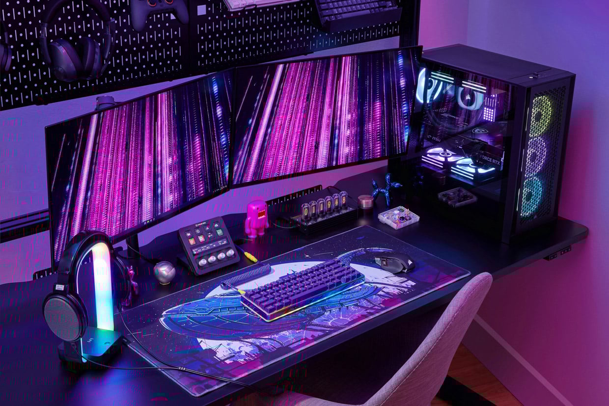 The Drop Paragon Iridian Keyboard Has a Colorful Mirrored Finish