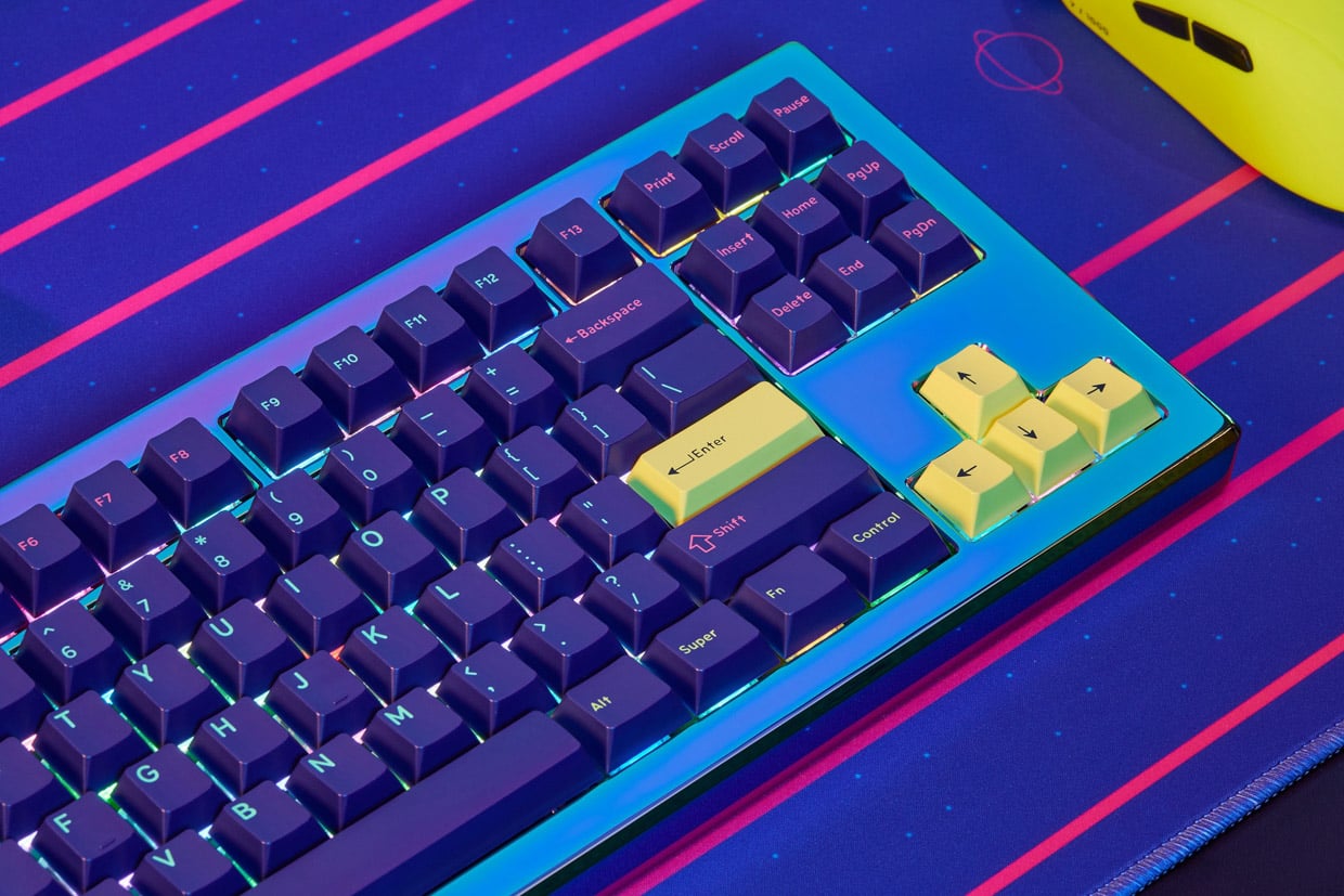 The Drop Paragon Iridian Keyboard Has a Colorful Mirrored Finish