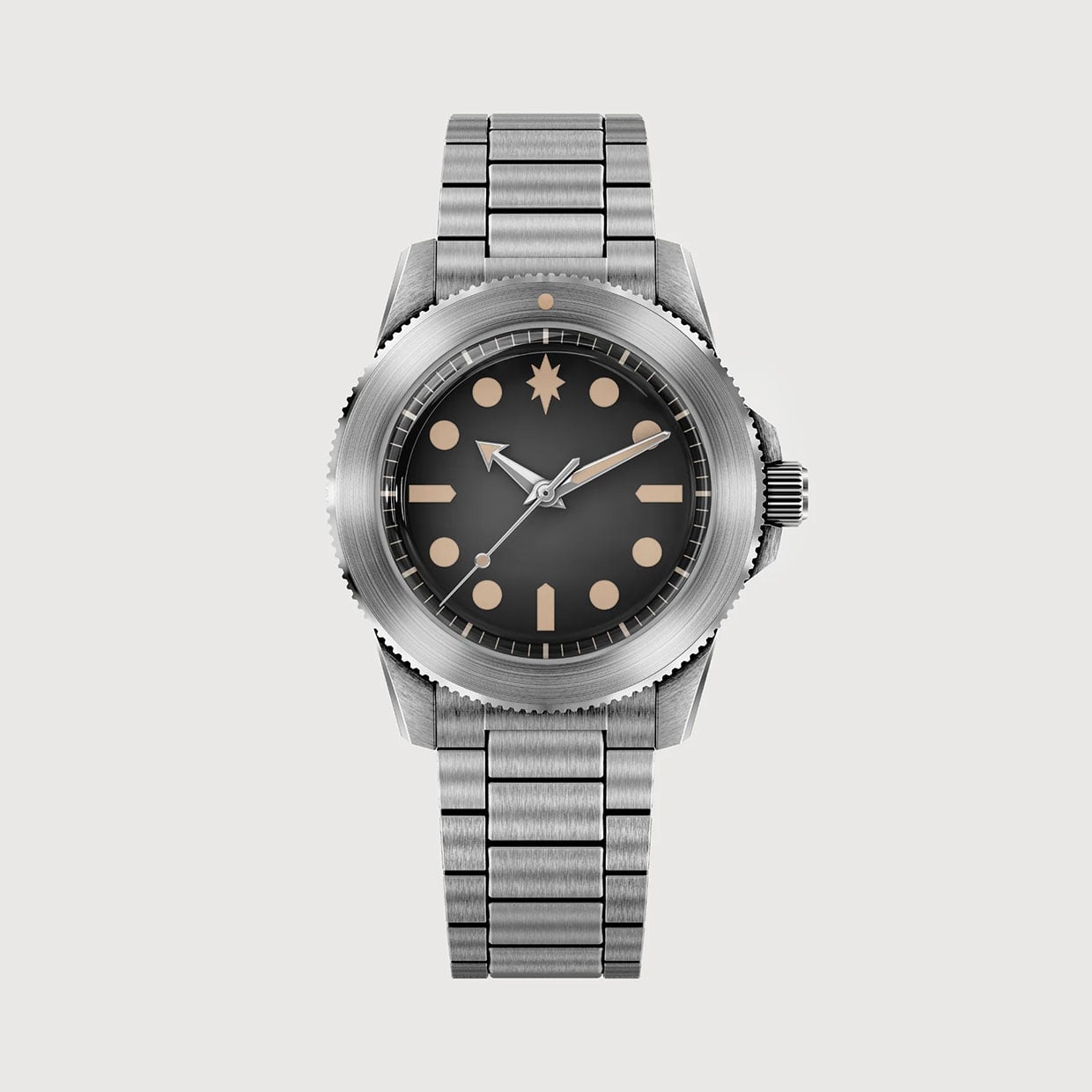 Heron's Marinor Ghost is a Modern Casual Take on the Military Dive Watch