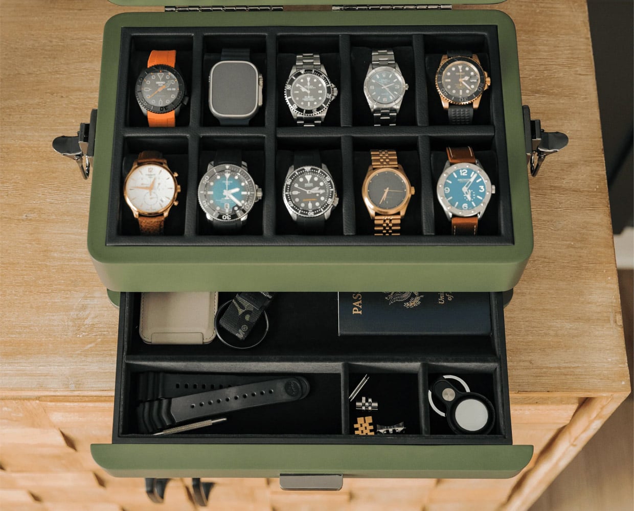 Barton Military Modular Watch Box