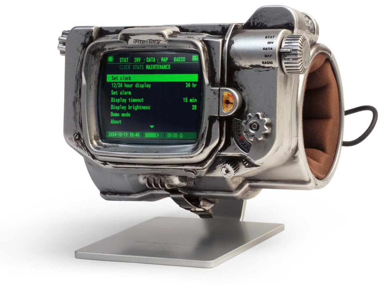 This Fallout Pip-Boy 3000 Mk V Prop Replica Guides You Through The Wasteland