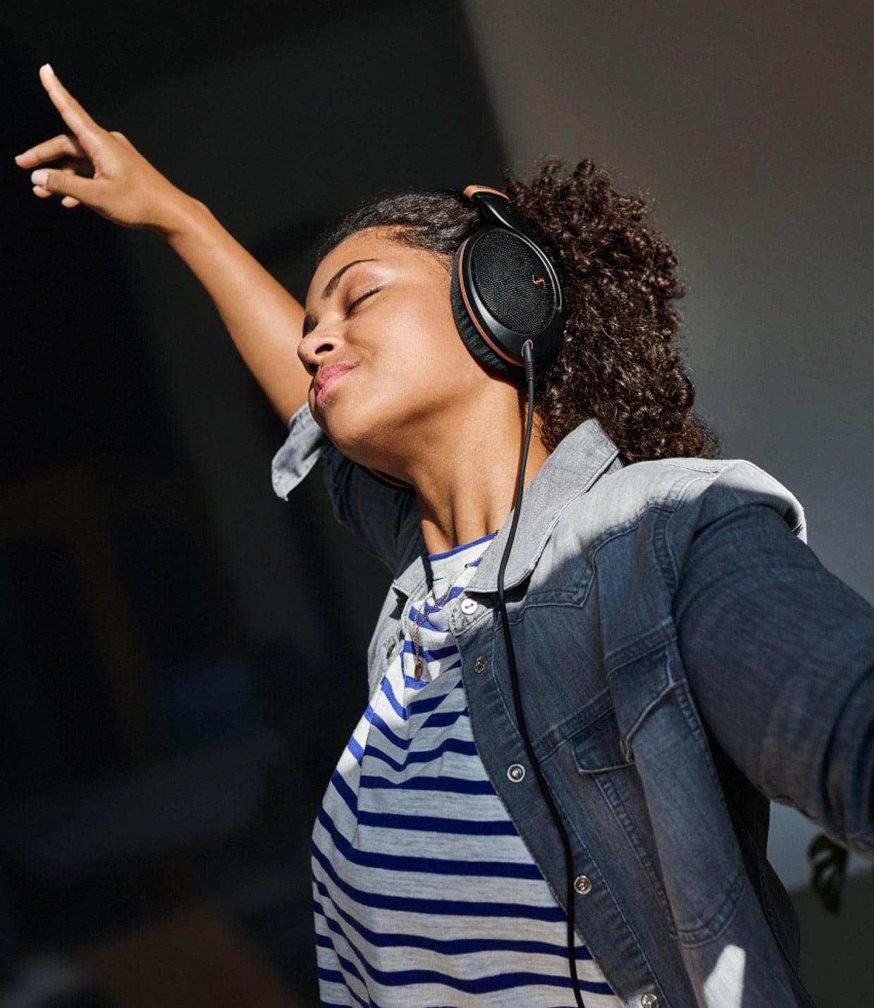 Sennheiser HD 505 Copper Edition Headphones Aim for Comfort and Clarity