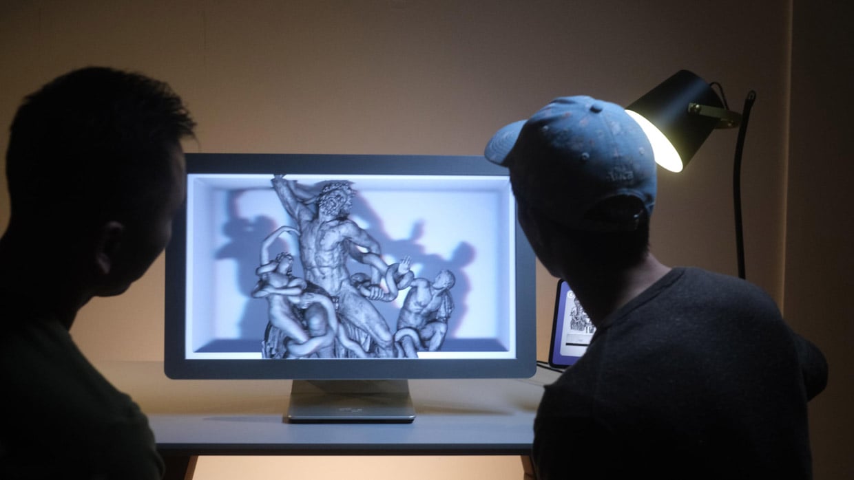 Looking Glass Light Field Display Shows 3D Images without Glasses or ...