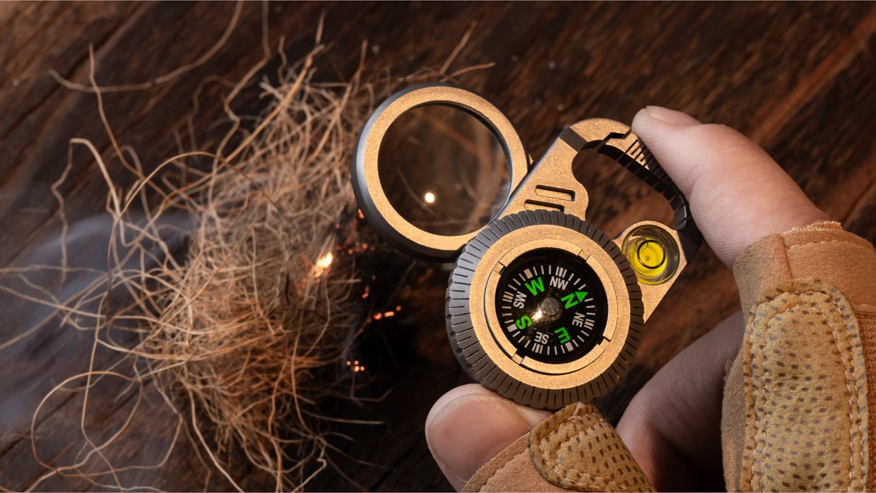 This EDC Carabiner Combines a Compass, Magnifier, Pry Tool, and More