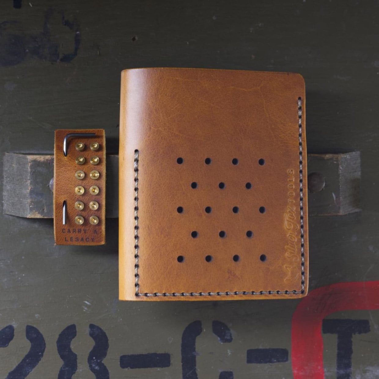 This Leather EDC Organizer Adjusts to Fit Your Tools