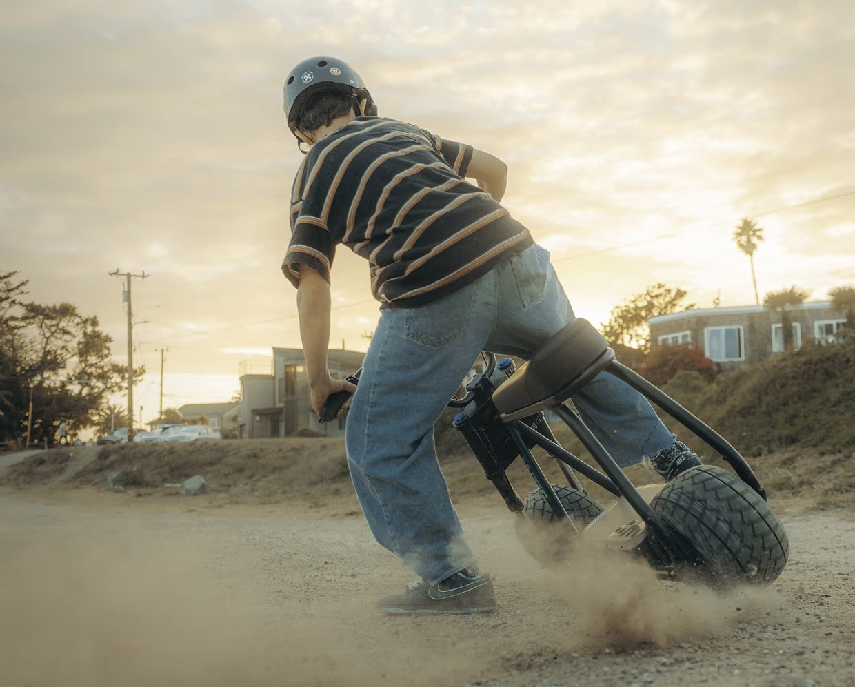The Antic Bike Is a Modern Spin on '70s Mini BIkes from the Makers of Onewheel