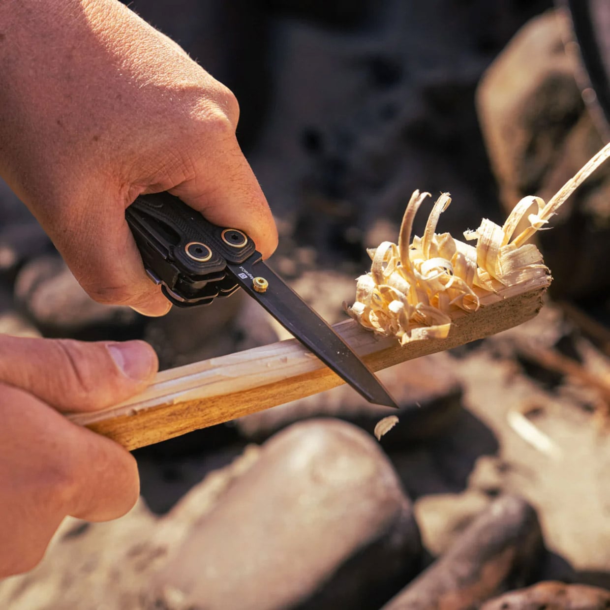 Leatherman Wave Alpha Multitool Gets a MagnaCut Steel Blade