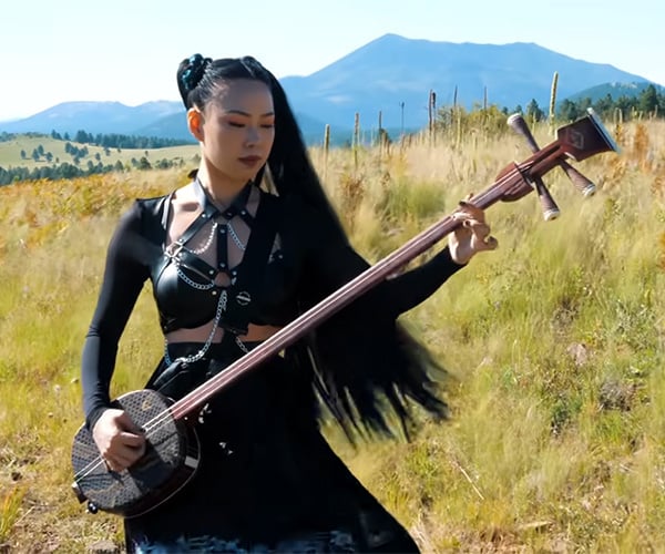 Playing Rock Music on Chinese Folk Instruments