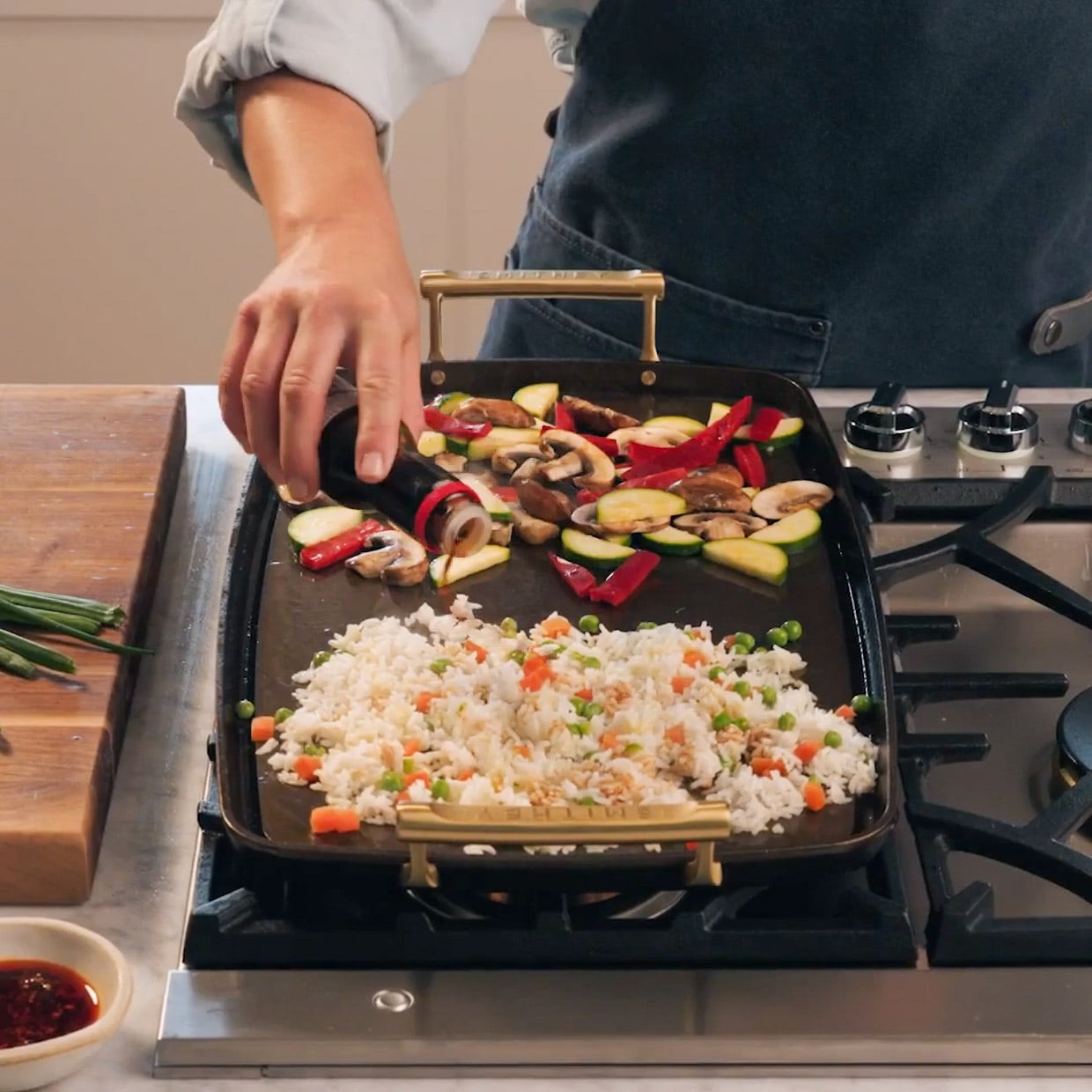 Smithey's Cast Iron Double Burner Griddle Will Cook Meals for a Lifetime