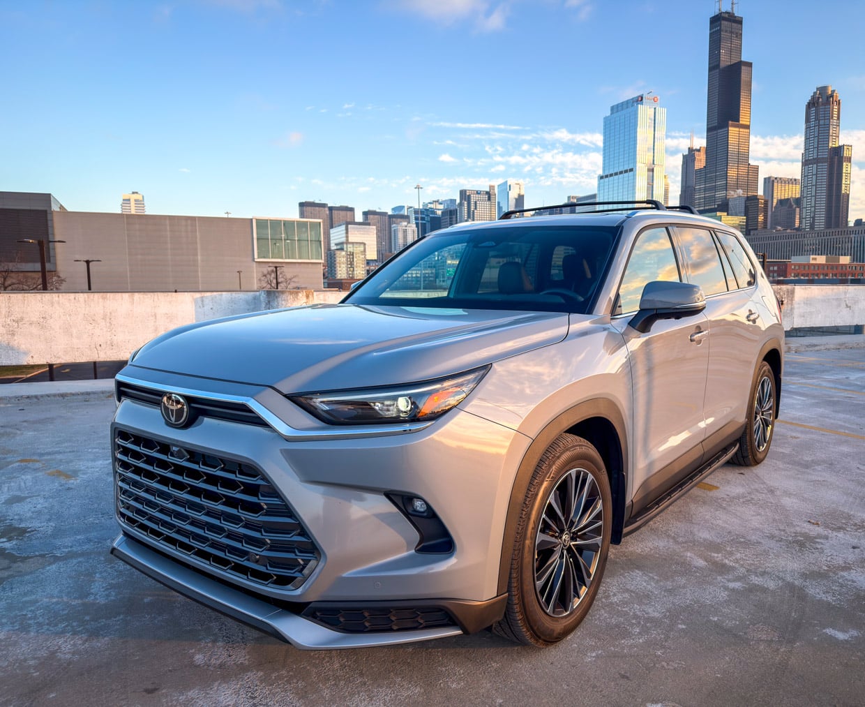 2025 Toyota Grand Highlander Review: The Platinum Hybrid Max Offers 3 ...
