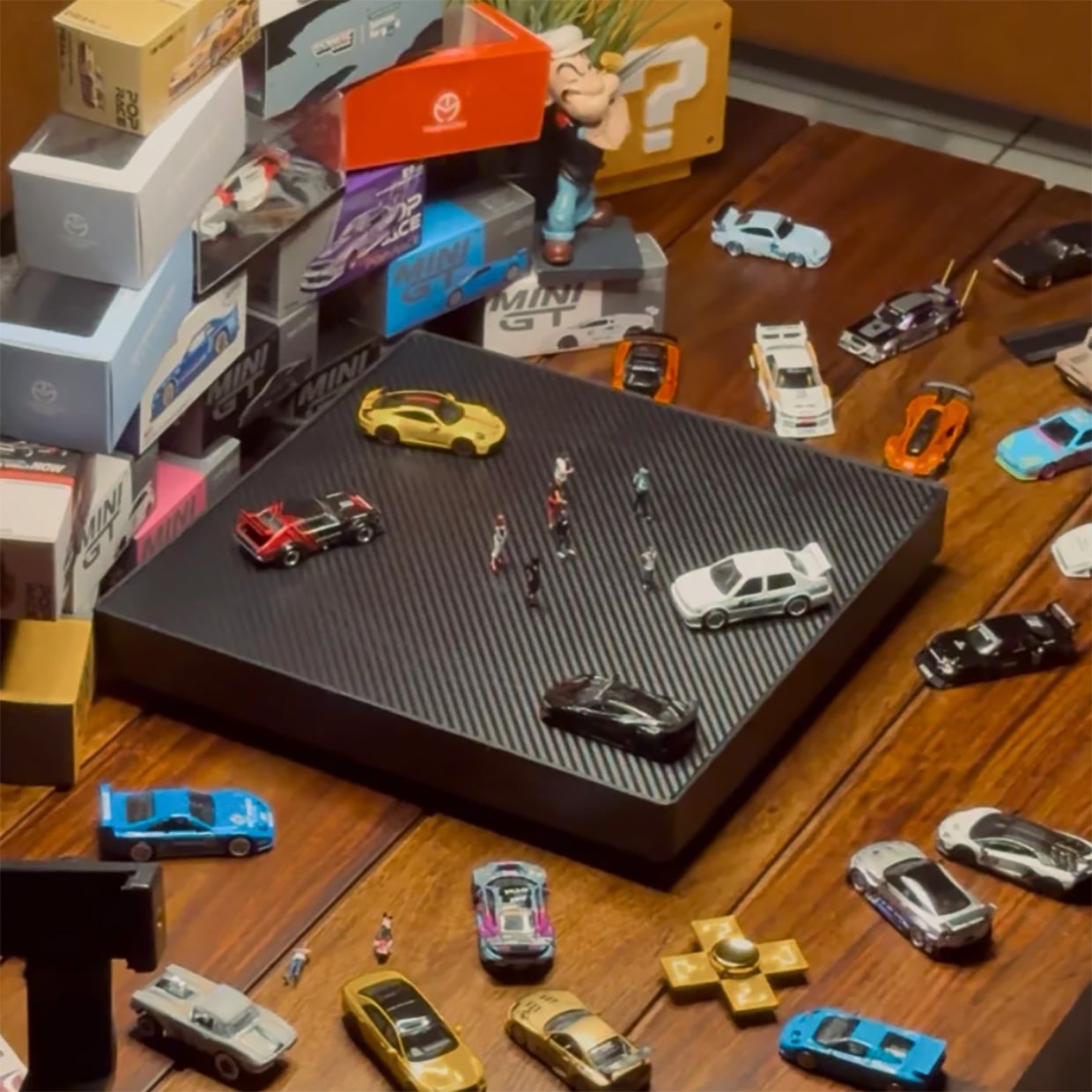 Motorized Drift Pad Spins Hot Wheels in Endless Circles