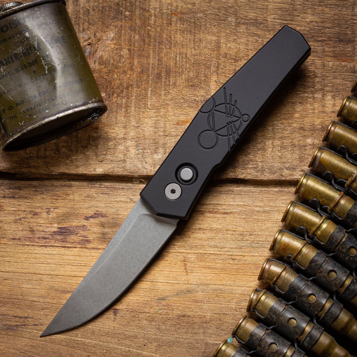 GiantMouse Ace Elmer Black Mouse Automatic Knife