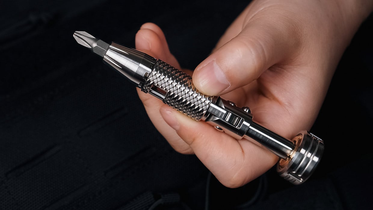 MagicDrive: an Adjustable-Angle Ratchet Screwdriver for EDC Toolkits