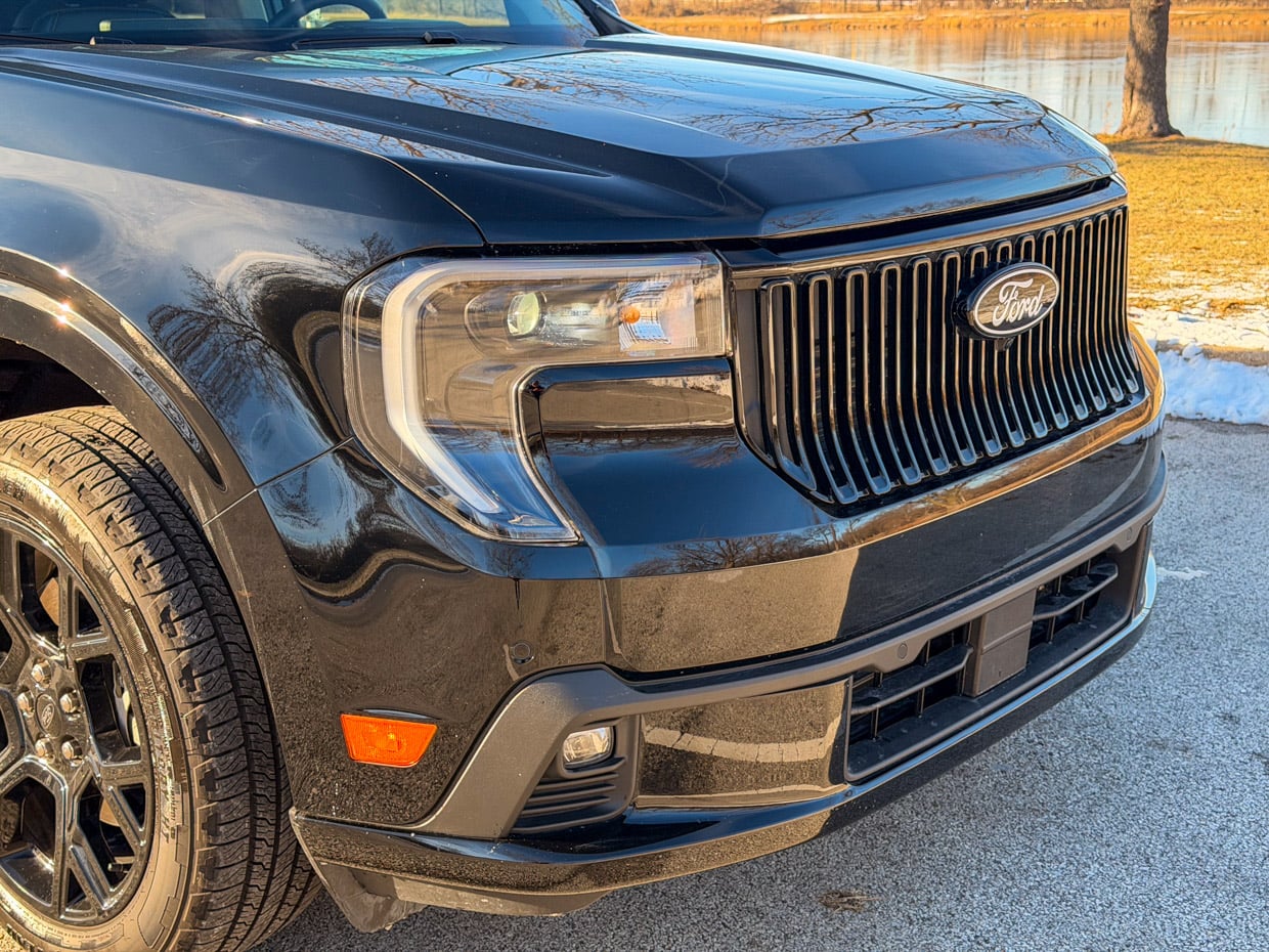 Ford Maverick Lobo Review: A Sleek, Sporty, and Spirited Small Pickup