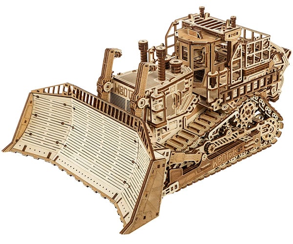 A DIY Smart Mirror That Works Like Minority Report