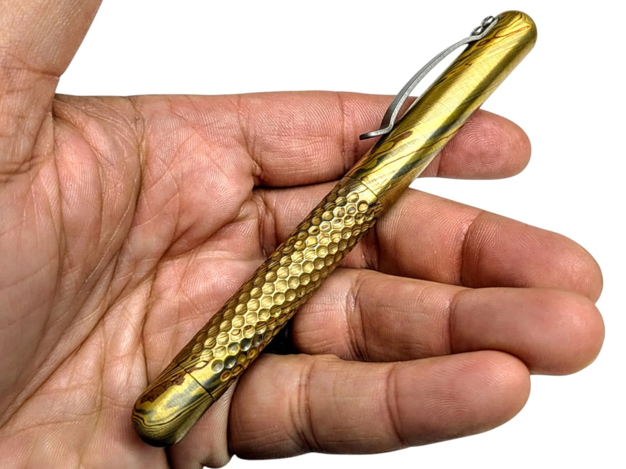 This Unique Pen Was Made Using an Ancient Samurai Sword Technique