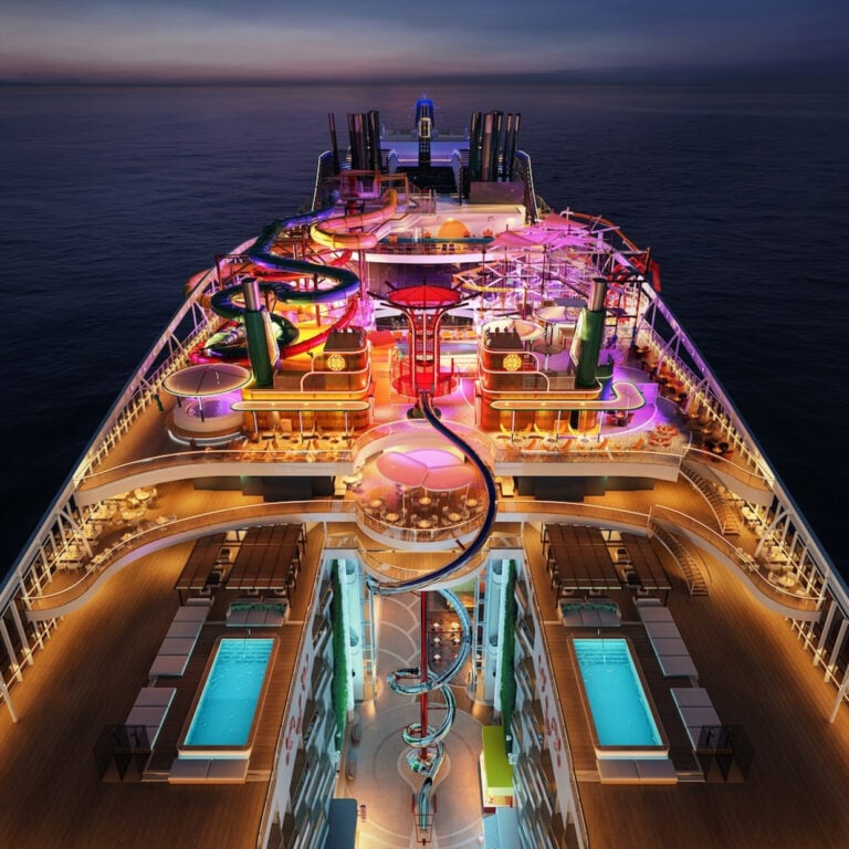 The Tree of Life: The Longest Dry Slide At Sea